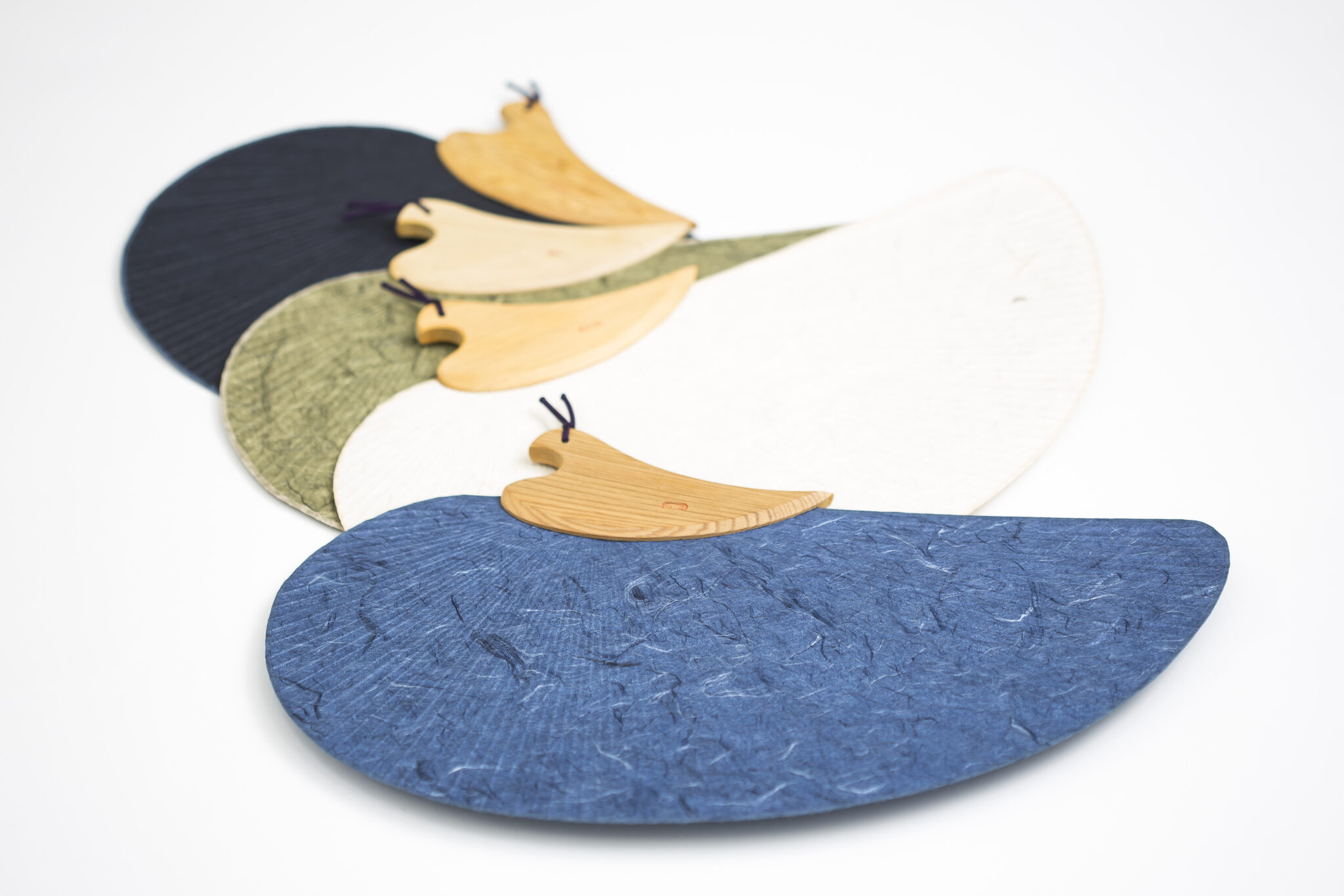 Round Fans and Folding Fans – Carrying the eco-friendly and sustainable ...